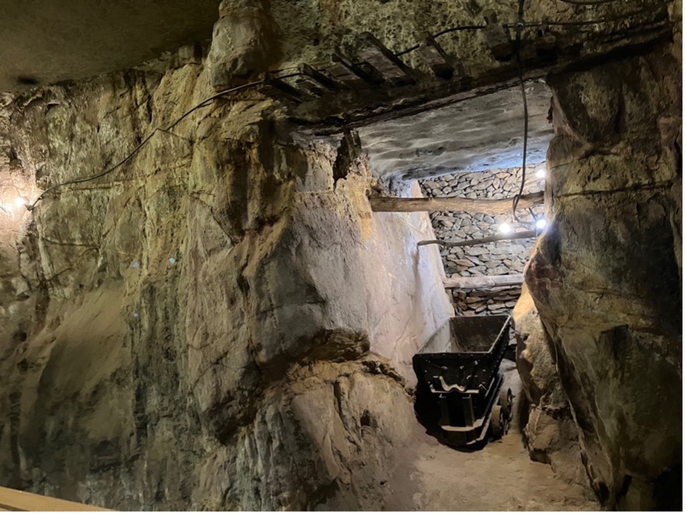 Location, Location, Location - Post-extractivist legacies and ...